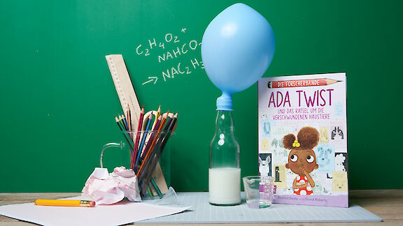 Luftballon-Experiment mit Essig & Backpulver